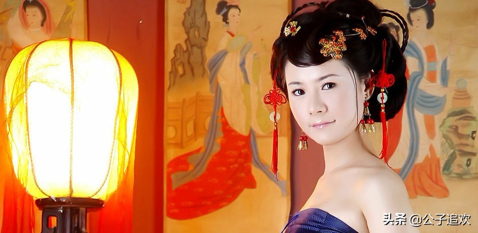 Sister Li Gui of Jin Ping Mei: Because of the phrase "power is the need ...