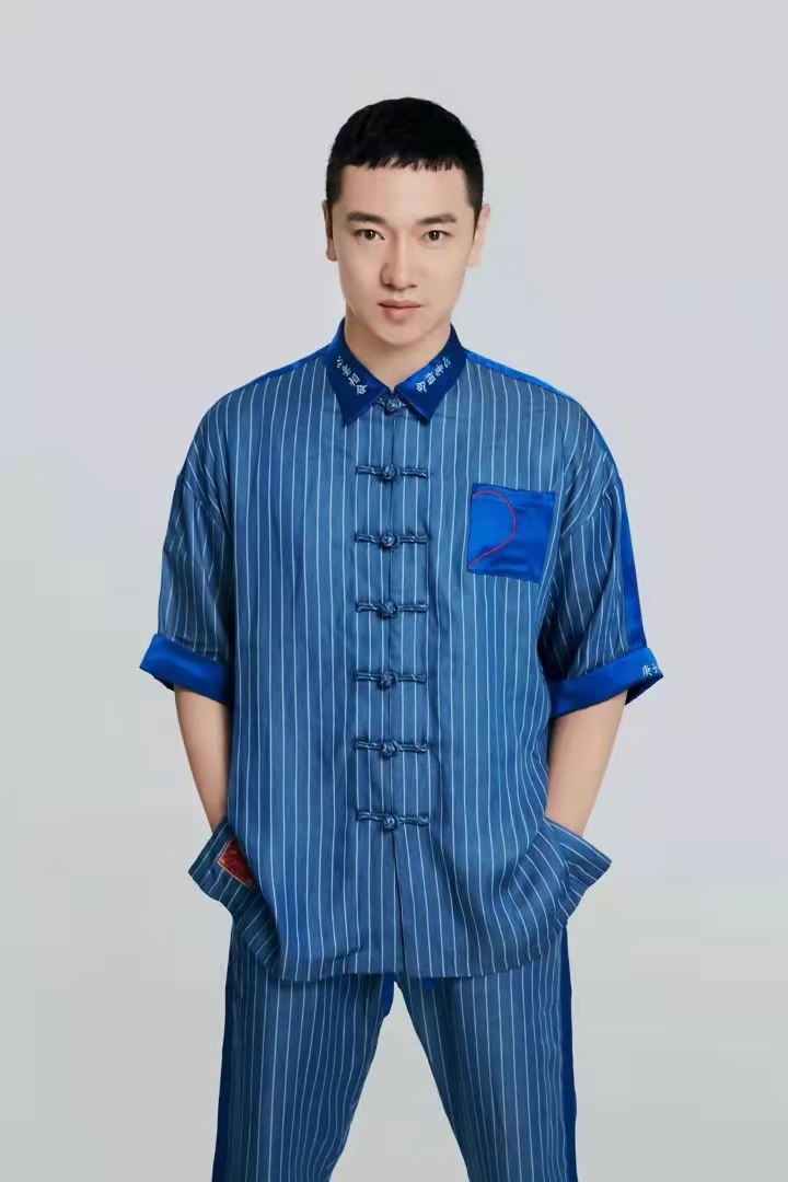 Why can Wang Qi, a singer no one has heard of, sing solo for 3 minutes ...