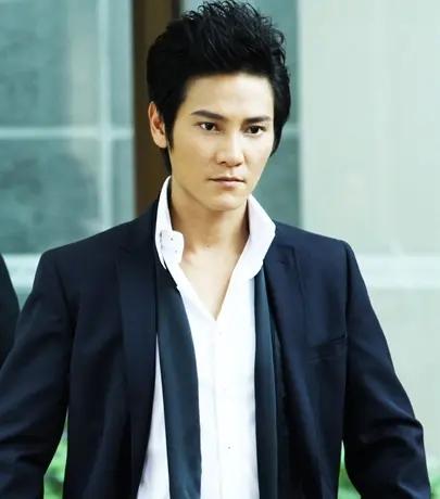 She low-key married Hong Kong tycoon Ding Zijun, was spoiled as a little princess after marriage ...