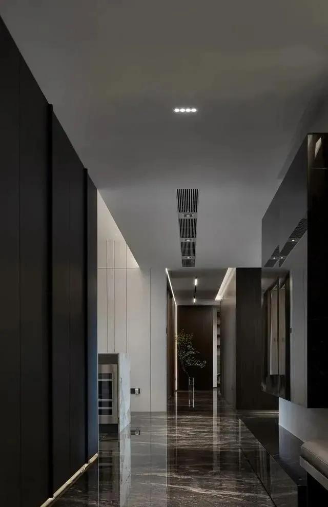 280 square meters large flat floor, capable and advanced space look and ...