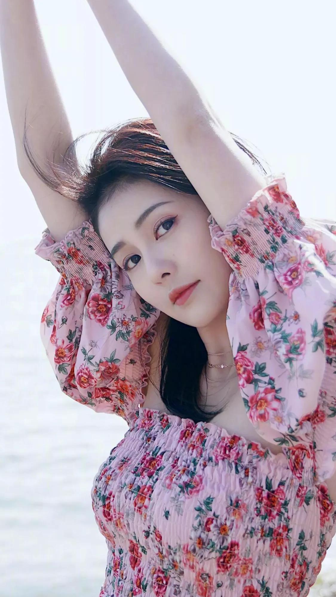 Bailu: An actress who pursues beauty and yearning on the road of dreams ...