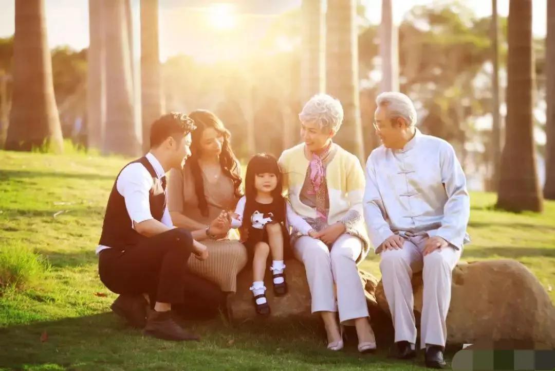 In Zhongyuan, do you call your grandpa and grandmother this way-"Wei Ye ...