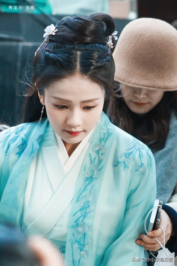 The 27-year-old Bailu passerby shots out, with a fresh face and a ...