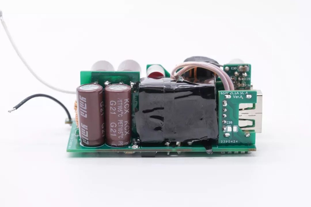 Juneng Chuangxin launches a variety of high-efficiency GaN PD fast ...