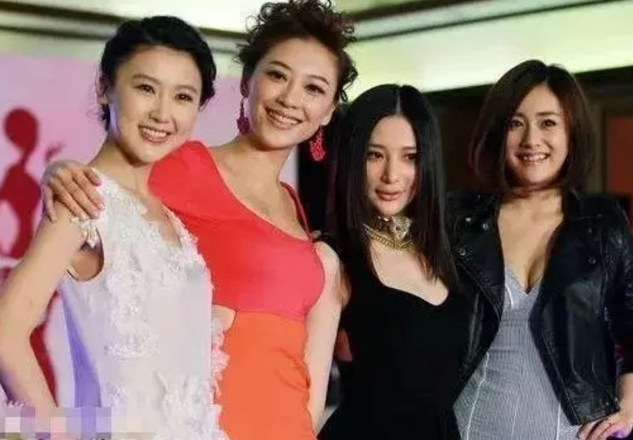 "Four Beauties in Beijing" Gan Wei: Married 3rd, 11-year-old Jia ...