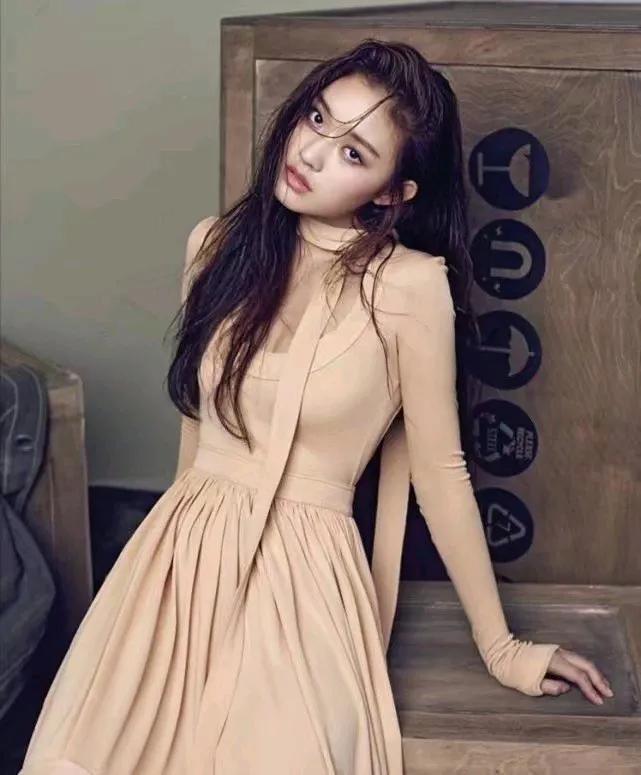 Mermaid Lin Yun - iNEWS