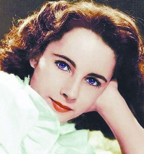 Which kind of the rarest pupils have you seen in the world?Violet eyes ...