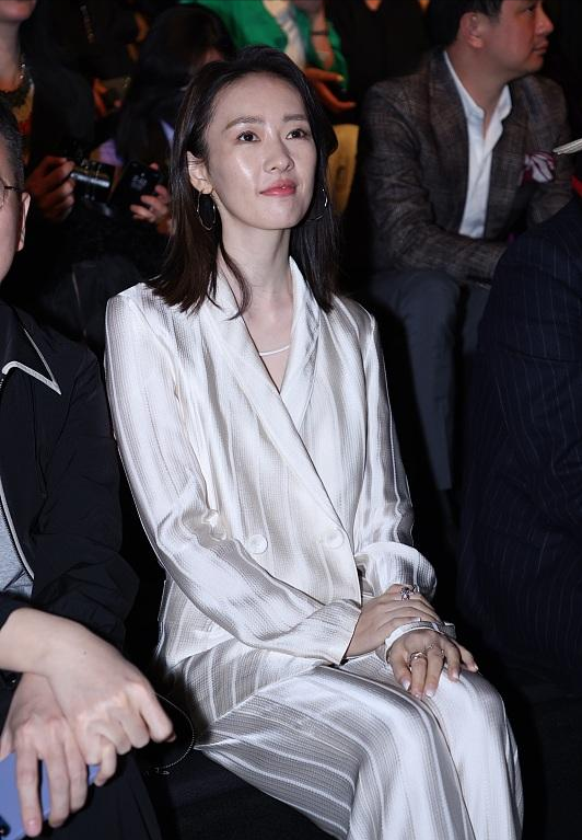 Lu Yan's brand shows stars to help out, Liu Jialing and Hu Bing frame ...