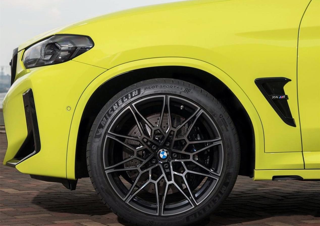 BMW's "relentless role" is here again, the new X4M real car unveiled ...