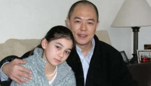 The romantic and chaotic love history of "Huang Ama" - iNEWS