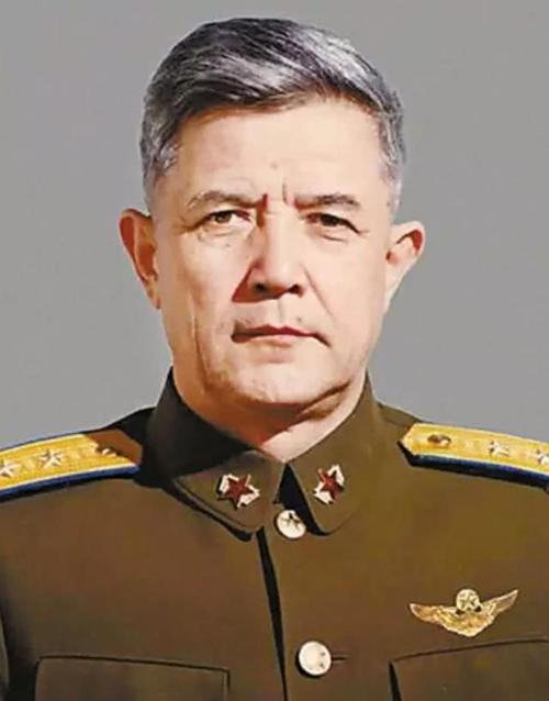 Lieutenant General Lin Hu, in order to purchase the Su-27, he led the ...