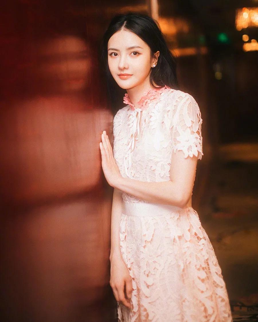 Zhang Zhixi in the snow like a mountain - iNEWS