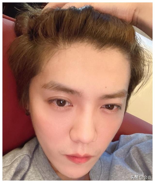 Lu Han takes a selfie without makeup, the "male god" Wu Yanzu likes ...
