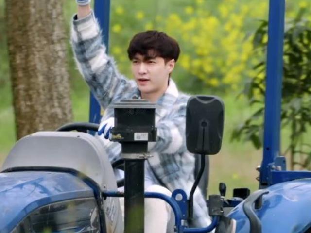 Zhang Yixing said that both idols and actors must have attitudes. The little sheep has grown up ...