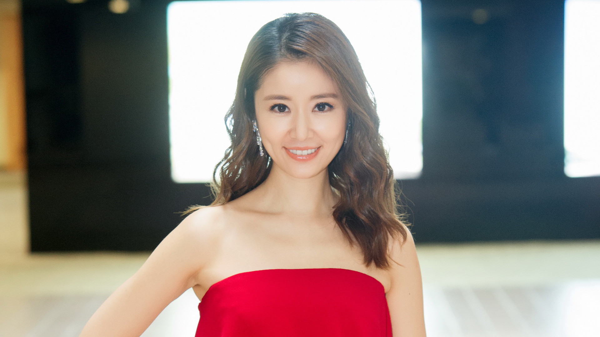 Entertainment reviews: Tang Yan, Zhao Liying, Liu Haoran, Yang Mi, Ruby ...