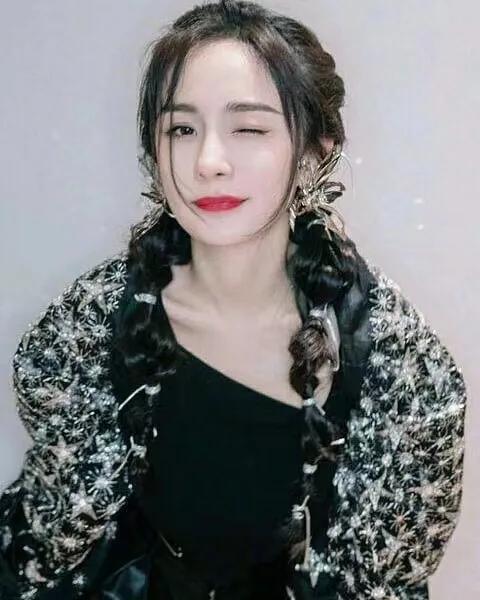 Yang Mi Gu Ling Jing Wei Wei Photo - iNEWS