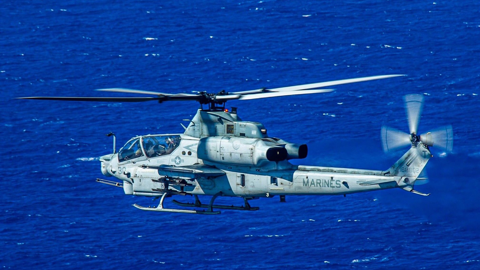 100 pictures of the legendary AH-1Z Viper gunship that the U.S ...