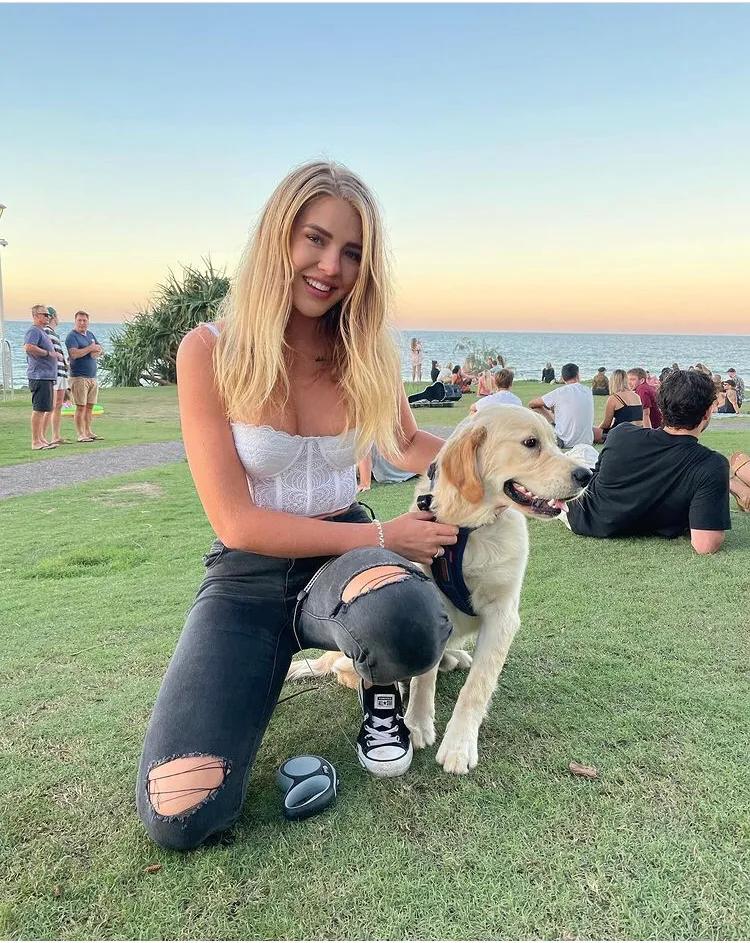 Jade Grobler - iNEWS