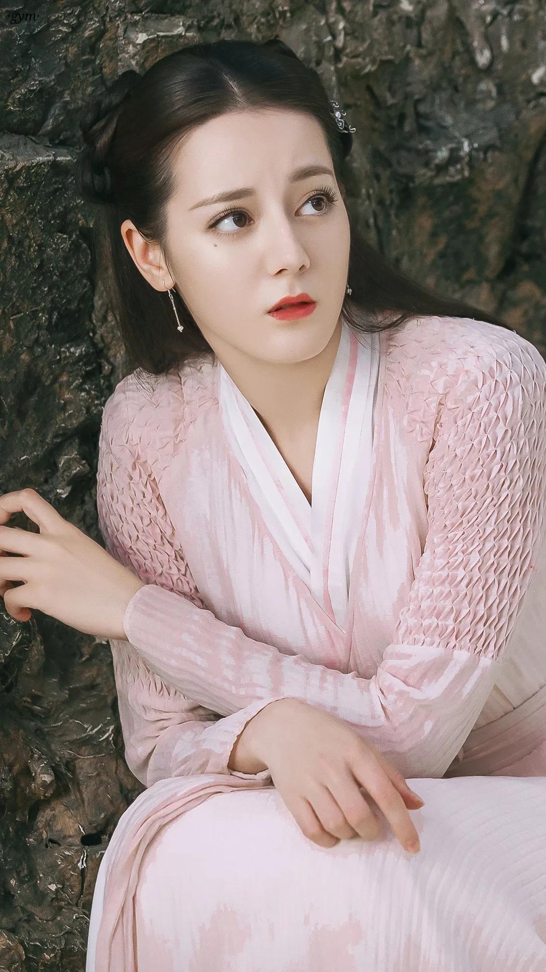 Take a look at Di Lieba every day!Do you remember Bai Fengjiu?so cute ...