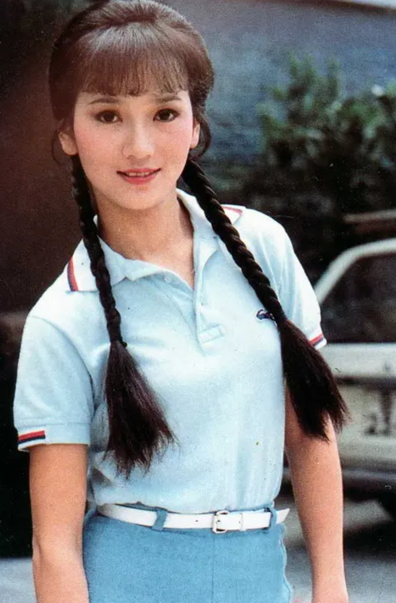 The legendary life of "The Immortal Goddess" Zhao Yazhi, and the three ...