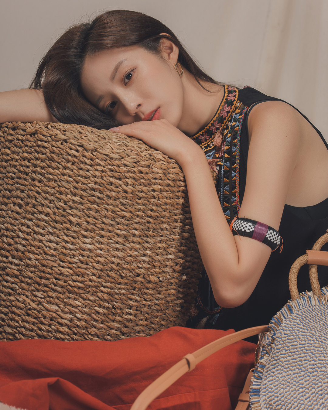 BORA KIM: Han Yujie Fan, has a great figure in bikini - iNEWS