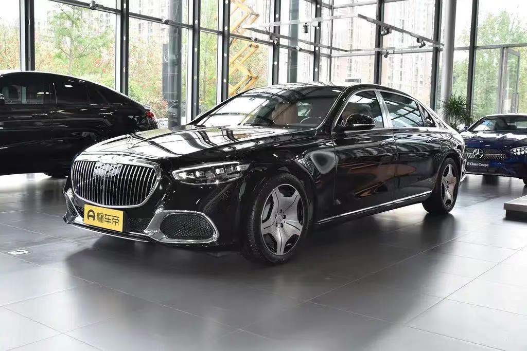 How much does it cost to repair the damaged Maybach S-class paint ...