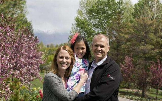 "You must spend $50,000 a week", Bezos set this rule because his ...