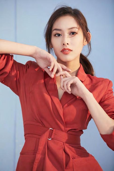 Luan Mingyuan-Ding Xia, Xu Yingzi's roommate in "Sweeping the Dark ...