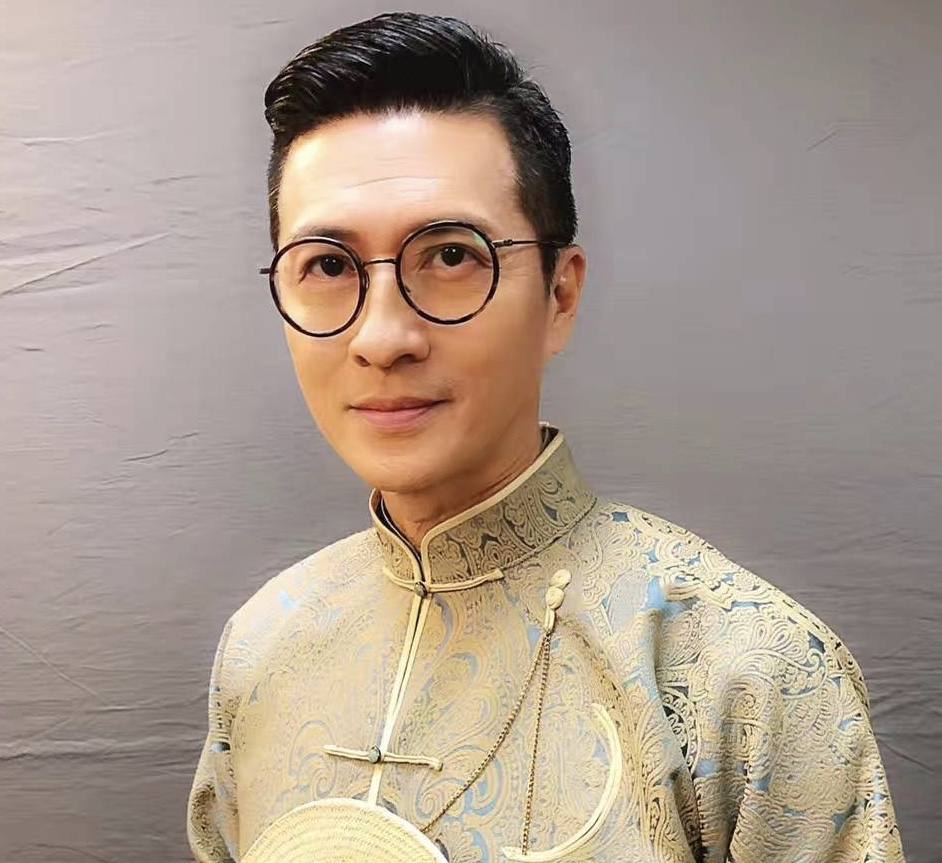 Another frozen age male god!59-year-old Lin Weichen frequently appeared ...