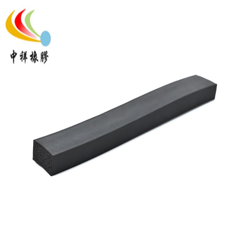 Foamed EPDM rubber strip - iNEWS