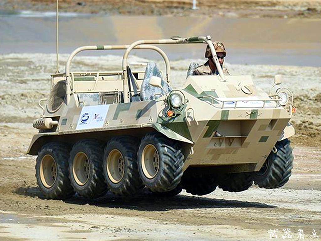 The Chinese Lynx all-terrain military vehicle has a silly appearance ...