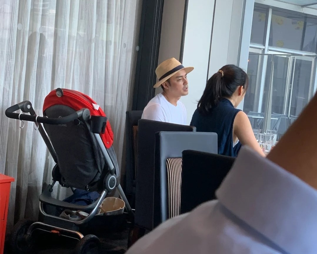 41-year-old Ming Dao took his wife and children to dinner!A circle of ...