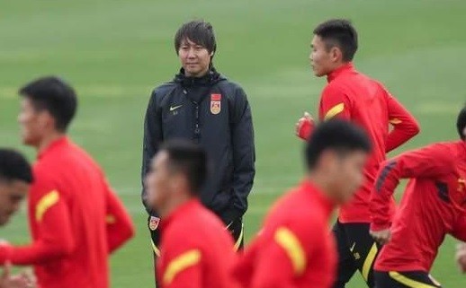 Send this starting list, use this 451 formation, and score 3 points ...