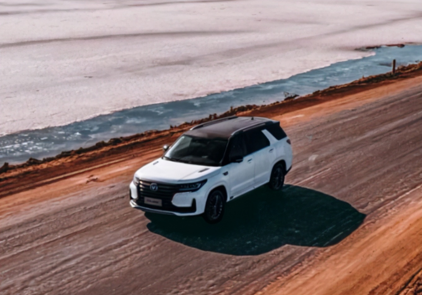 With a large space of seven seats and an upgraded configuration, the new flagship SUV Changan ...