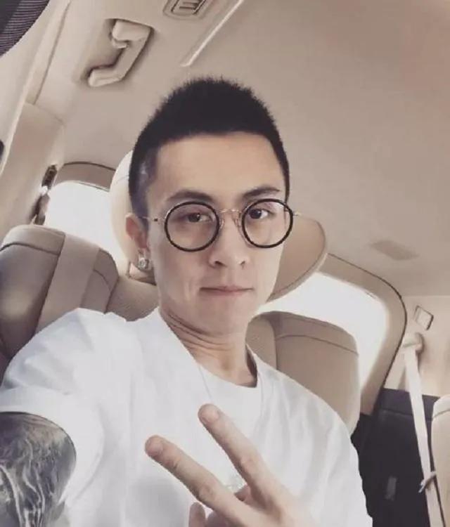 The Mystery of Qin Fen's Status as Emperor of Shanghai - iNEWS