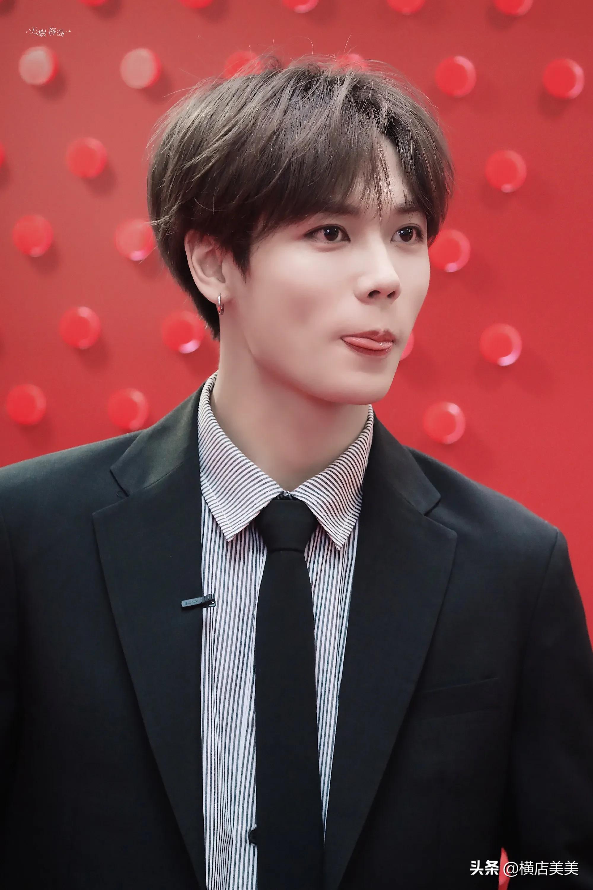 Lin Yanjun's new song is between flying and lost, and he appears to ...