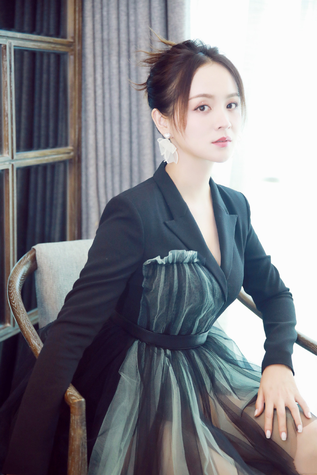 35-year-old Deng Sha has beautiful photos, her body and temperament are ...
