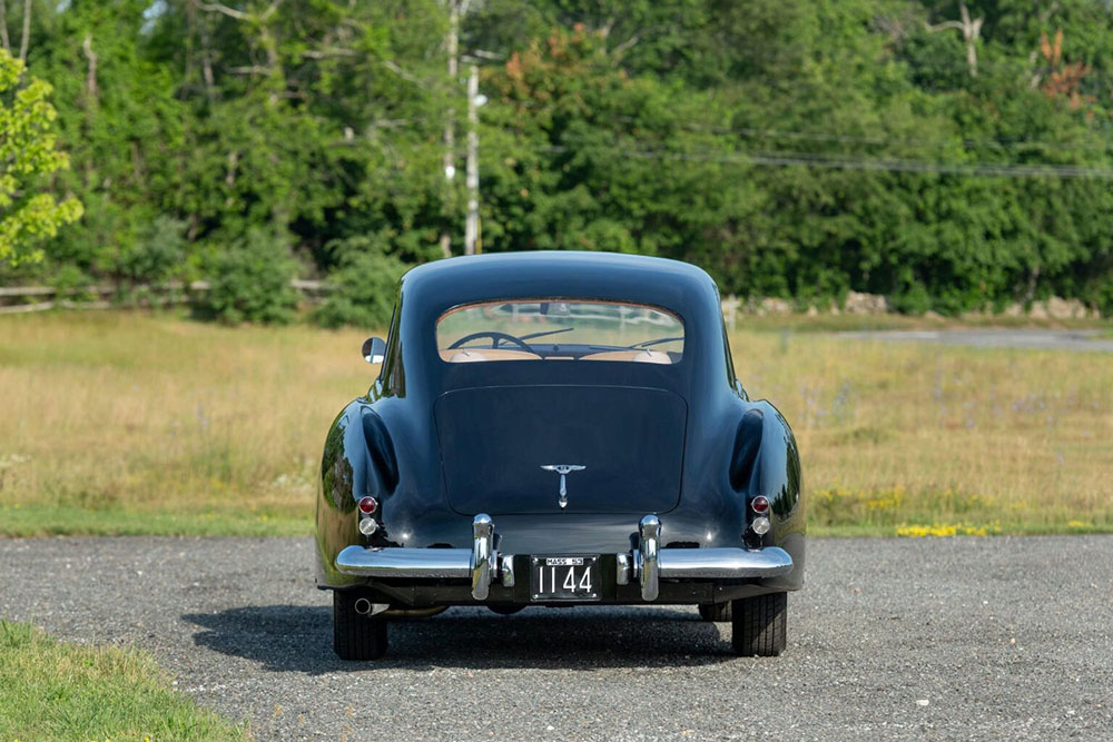 007 James Bond's most elegant car-Bentley Type R Continental - iNEWS