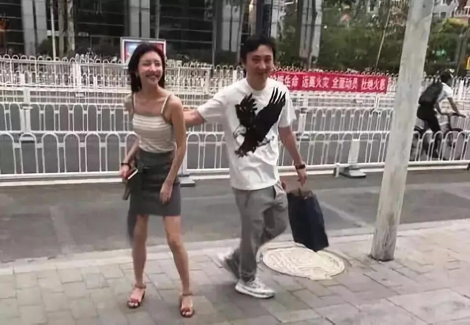 This is still Wang Sicong's most beautiful ex-girlfriend?Dou De'er was ...