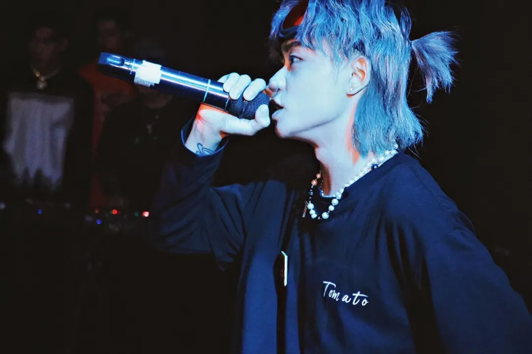 Why is this four-year show fan able to break the siege in "Rap Listen ...