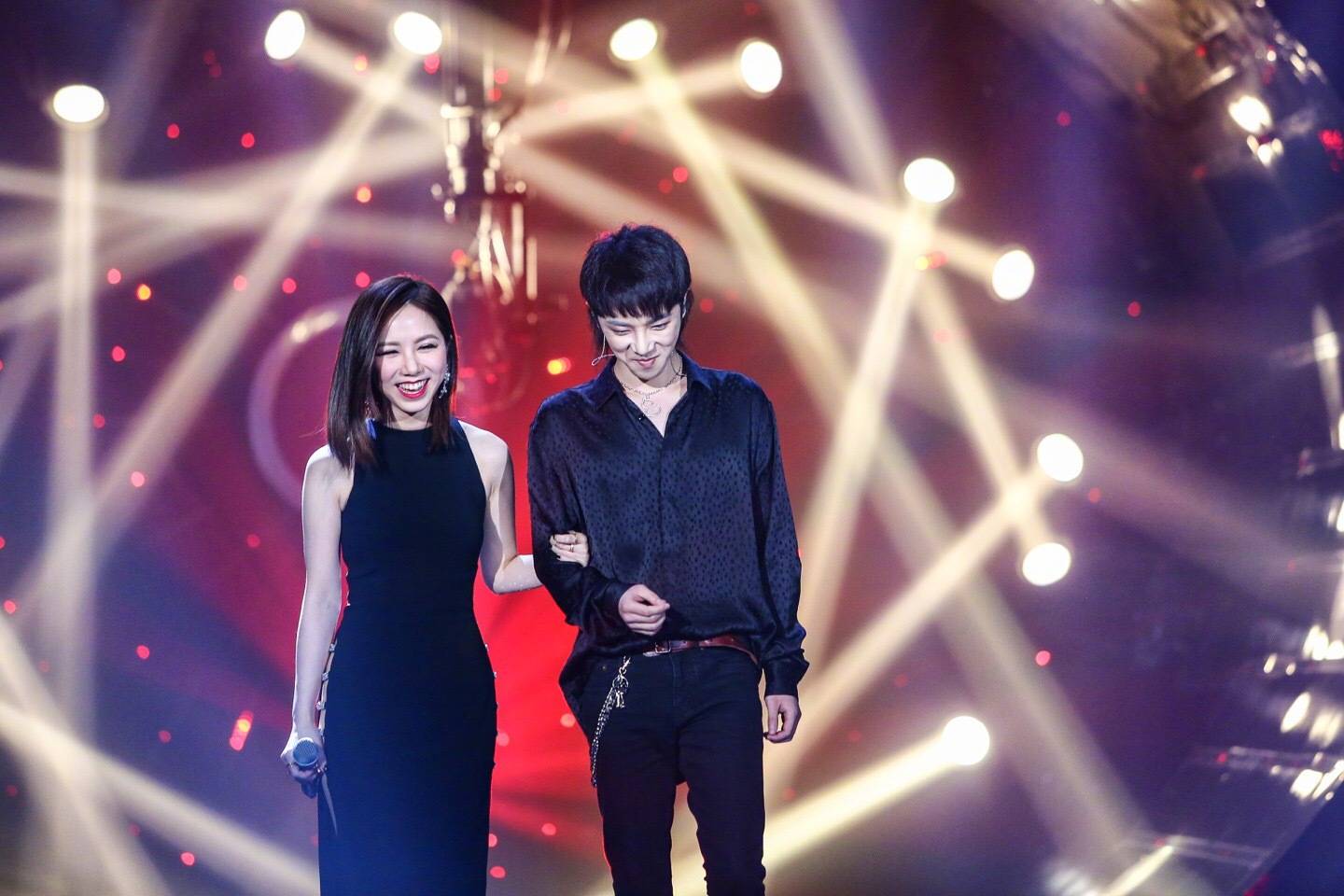 Hua Chenyu: Ambiguous with Xu Qing, was "connoted" by Deng Ziqi, but ...