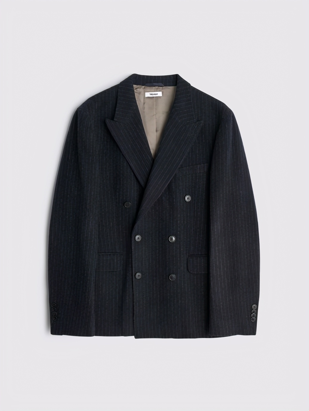 If you look mediocre, then please try the "Nordic style" outfit - iNEWS