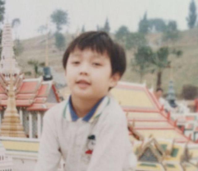Childhood photos of 4 popular celebrities, William Chan is handsome ...