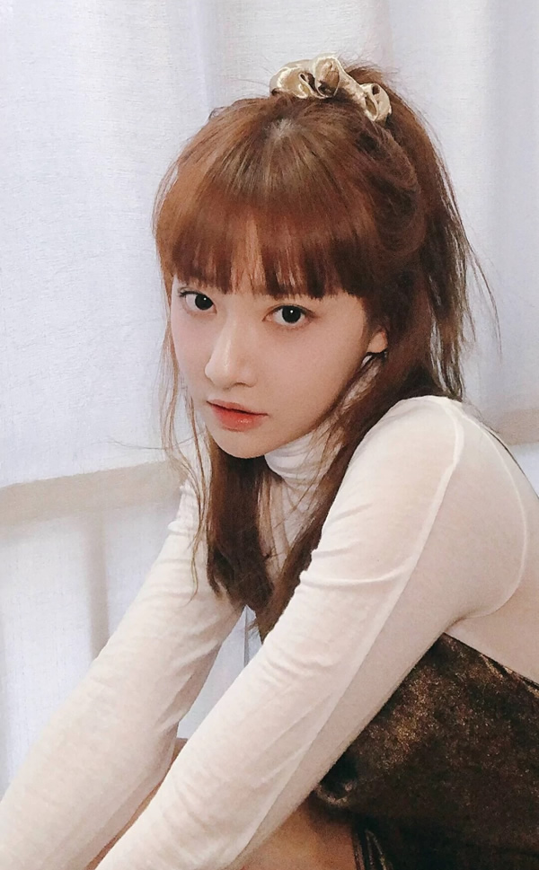 Treasure girl!He confessed in the backlight, full of aura, "old actor ...