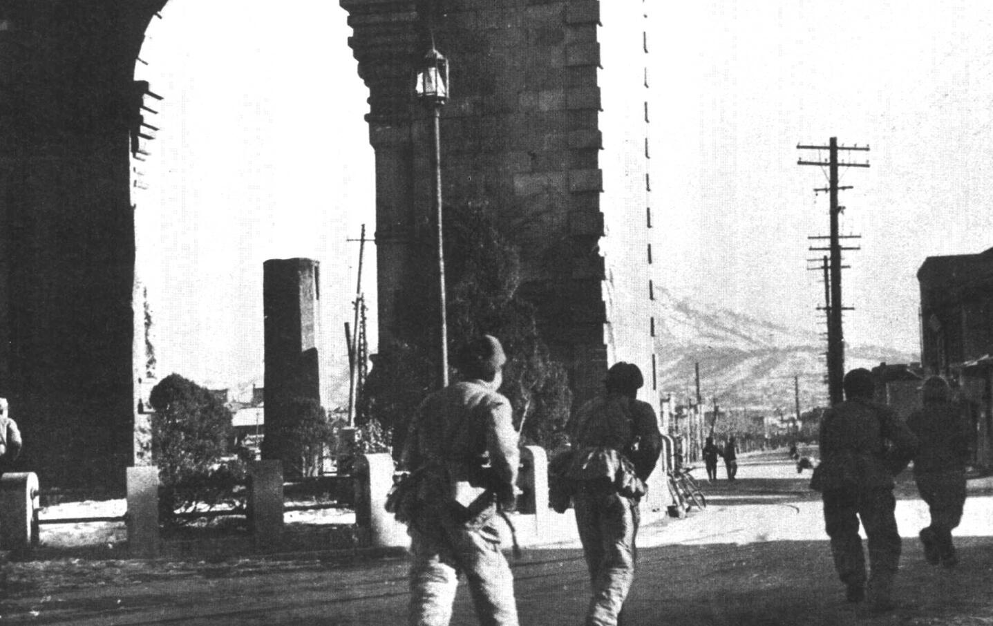 What is "defeated army"? The greatest loss of an army often occurs ...