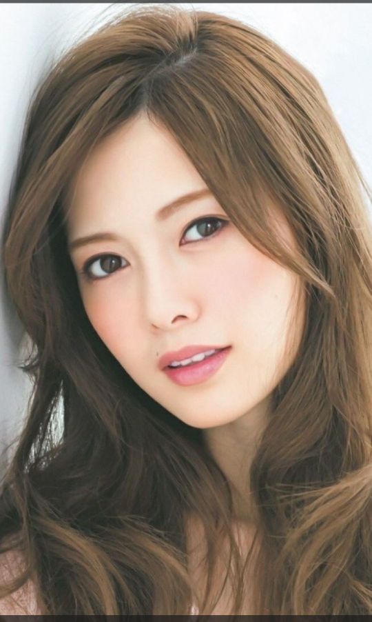 Japan's most beautiful star Mai Shiraishi - iNEWS