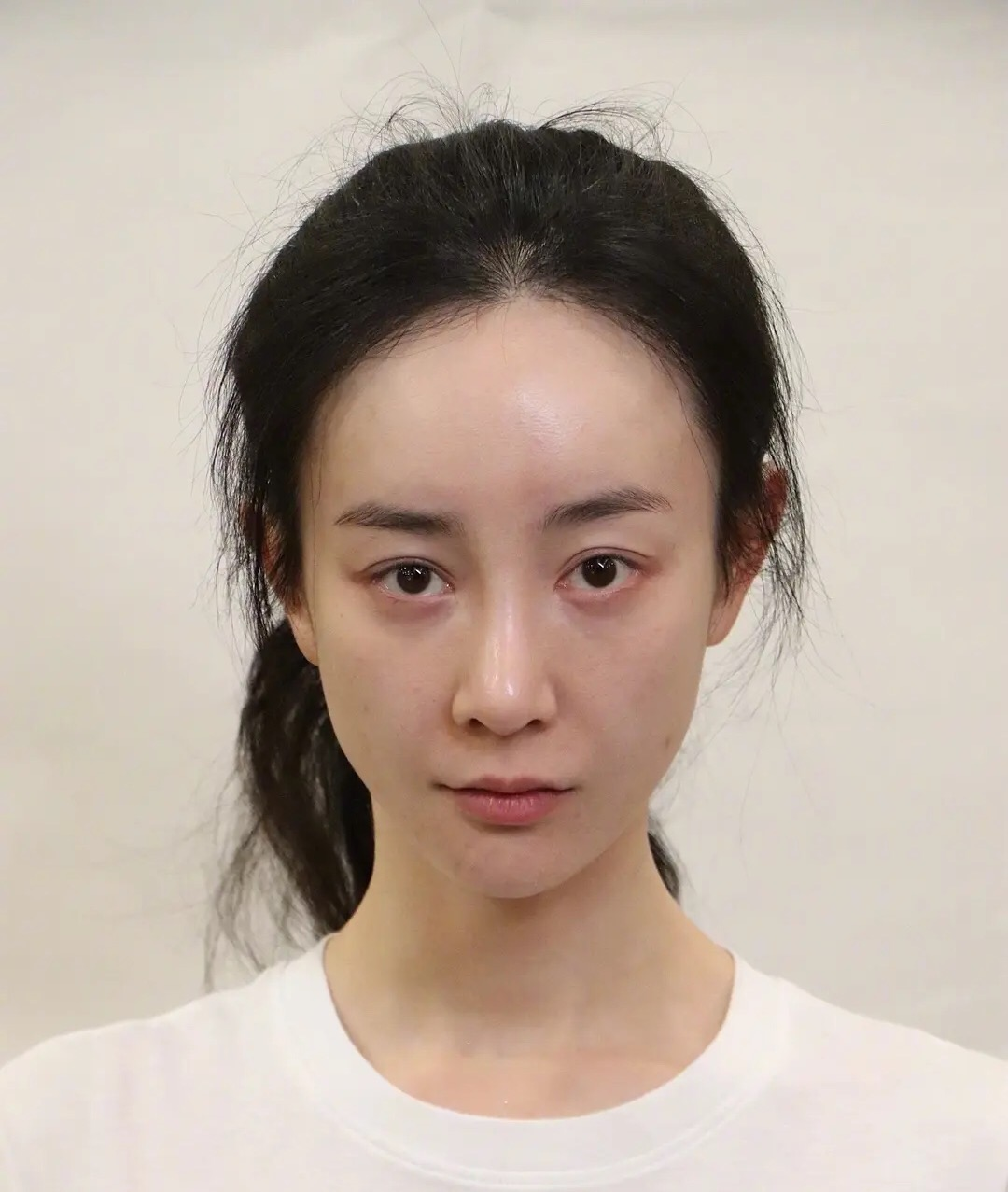 Sun Feifei, Zhang Meng and Zheng Shuang before, and Lou Yixiao afterwards? How many white ...