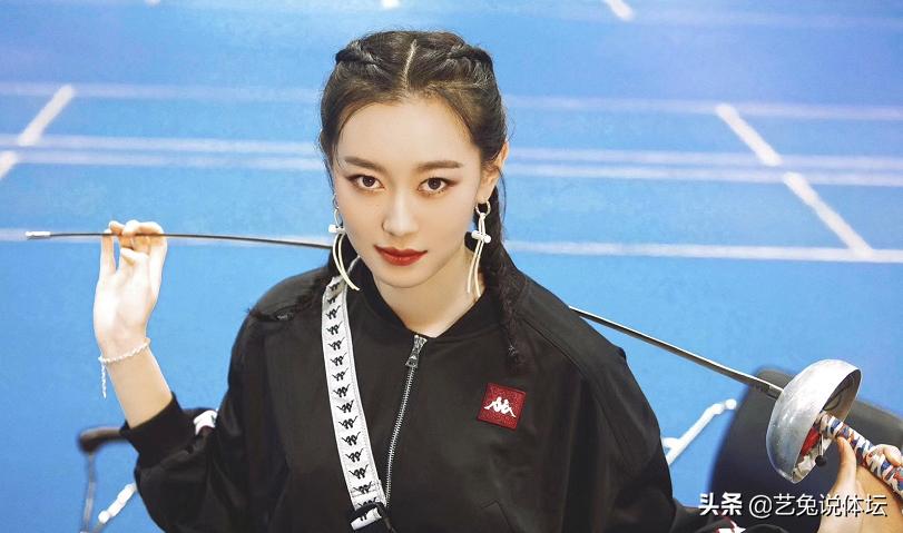 Sun Yiwen, the fencing queen, restores the "Mulan shape" and defeats ...