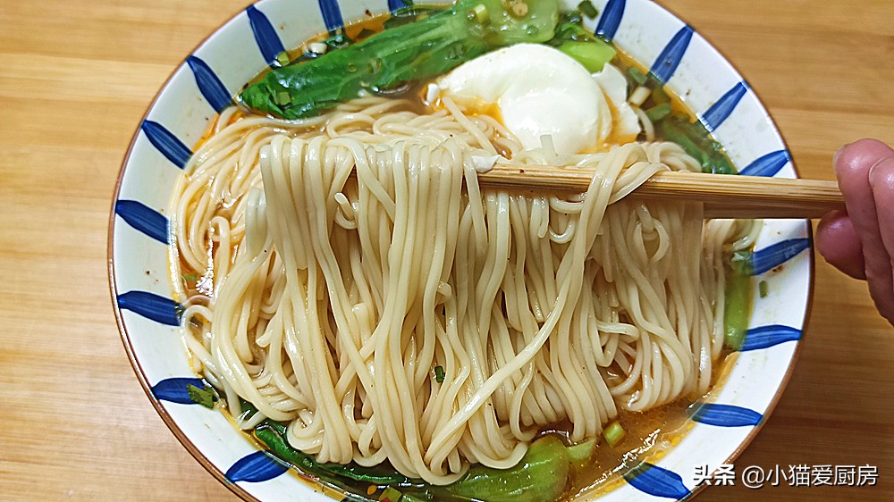 In winter, the noodles are delicious in this way, and the taste is ...