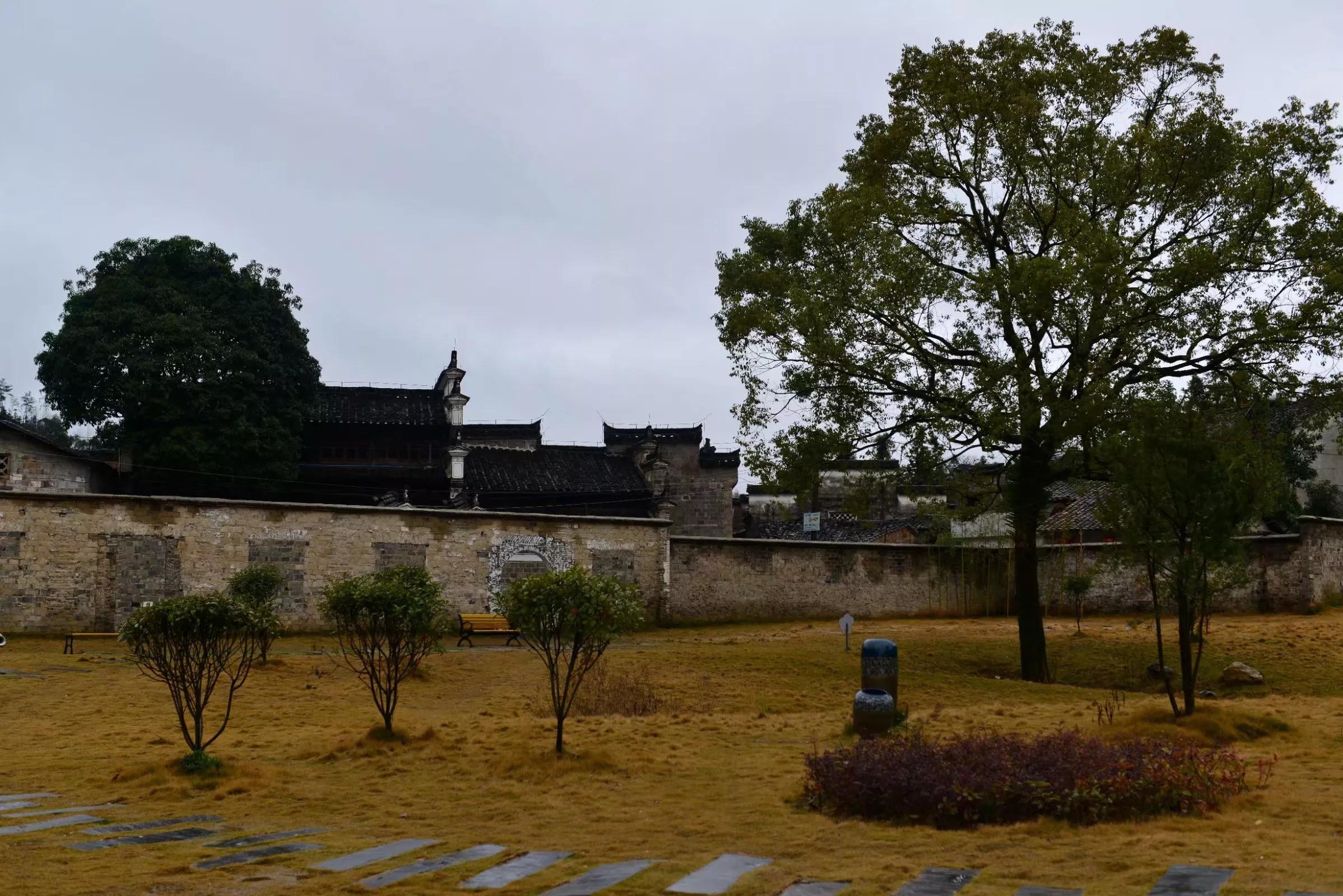 Amazing in the fairyland of Yaoli ancient town - iNEWS